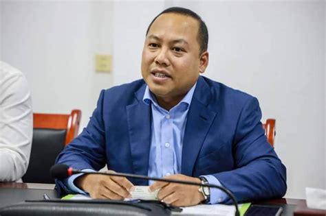 លោក ឡុង ឌីម៉ង់៖ អគារជាង១ពាន់ជាប់គា