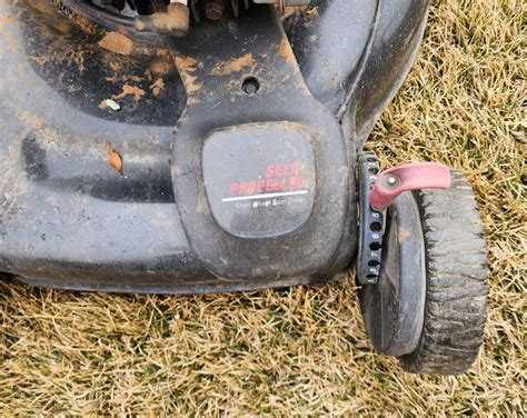 CRAFTSMAN EZ Walk Self Propelled Lawn Mower 14874 Auctionninja