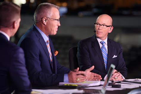 How Nhl Broadcasters Are Preparing For The 2020 21 Season The Athletic