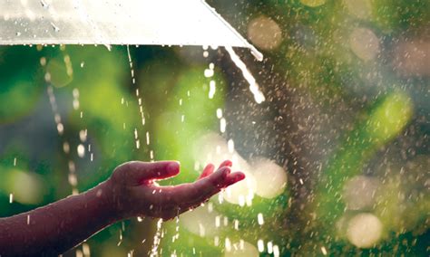 கரையை நெருங்கும் மாண்டஸ் புயல் கடலோர மாவட்டங்களில் கனமழைக்கு வாய்ப்பு Mandous Cyclone Heavy