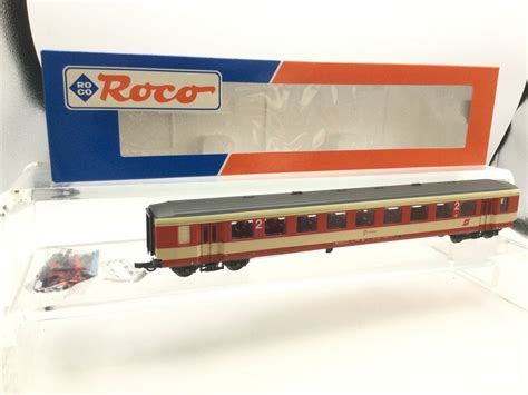 Roco 44488 Ho Gauge Obb 2nd Class Passenger Coach 50 81 29 35 076 7