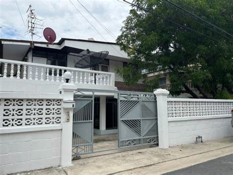 ให้เช่าบ้านเดี่ยวห้วยขวาง2ชั้น50ตร ว4นอน2น้ำแอร์4เครื่องเฟอร์ครบเช่า32 000บาท เดือนใกล้mrtห้วย