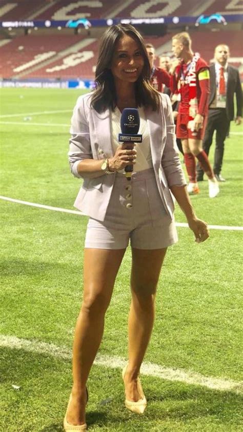Jules Breach Incredible Legs Ruktvgirls