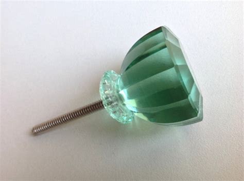 Glass Knobs Pulls Page 4 Dwyer Home Collection