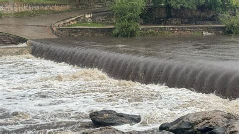 Una creciente de casi cuatro metros llegó al río San Antonio El