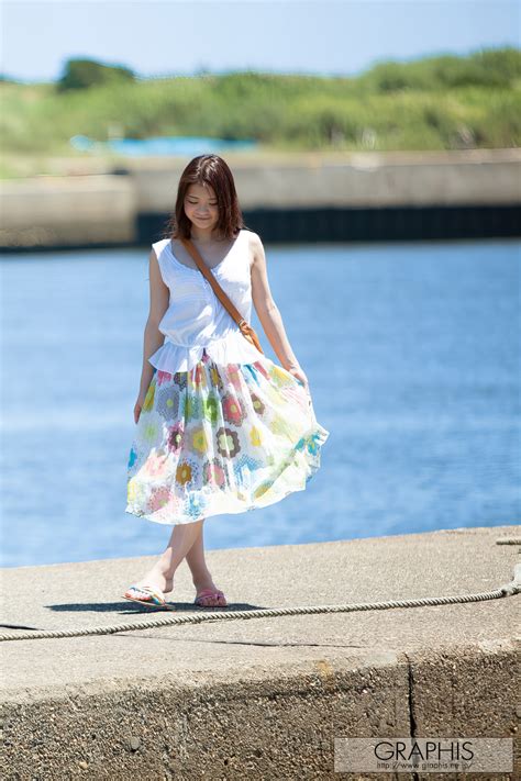 Kana Tsuruta 鶴田かな Graphis Special Girls Gravure Vol 03