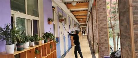 全力护航，“净”待归来——洛阳市实验小学扎实开展国庆假期开学前准备工作校园保障进行