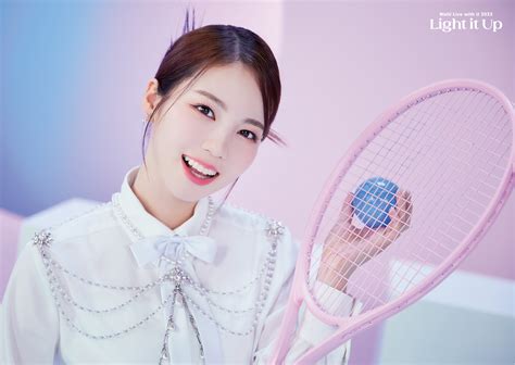 Niziu On Twitter Niziu Live With U 2022 “light It Up” Official Goods