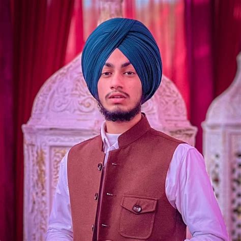 ‎خود رو‎ Kirdar1984 • Threads Say More