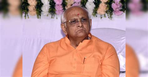 Guj Cm Attends Meet On Industrial Corridors Talks About Dholera Sir Etinfra