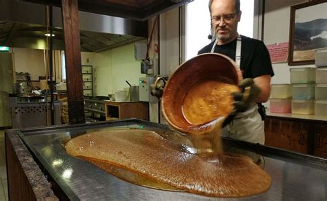 Visite de fabrication de bonbons à la Confiserie Bressaude Activité