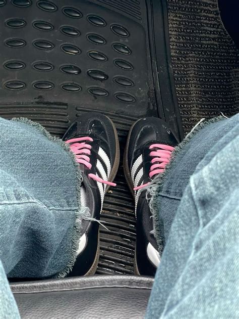 Adidas Sambas In 2024 Pink Outfit Kendall Jenner Style Vintage Fashion