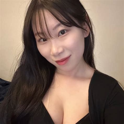 S Solmi • Threads Say More