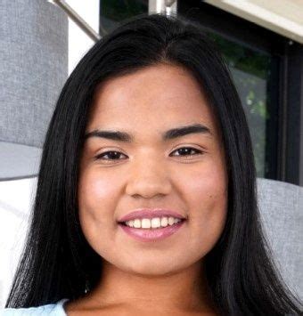 Summer Col Biography Wiki Age Height Career Photos More Glamour