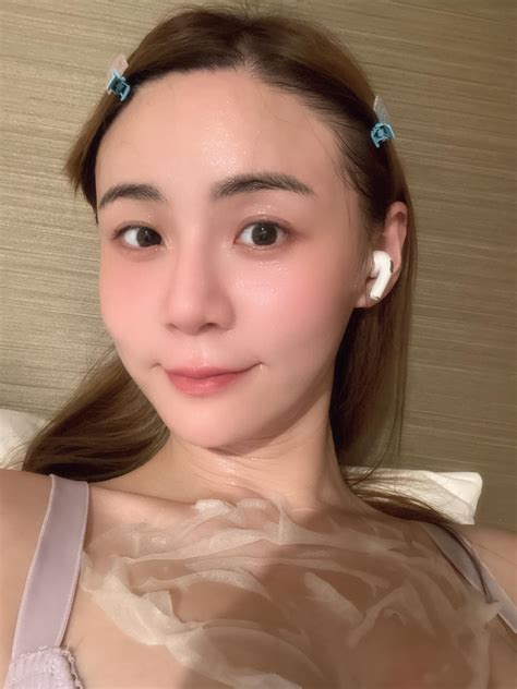 連續錄兩天飢餓遊戲 週末的球賽 我應該會瘦一點☺️☺️
