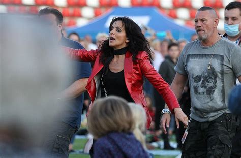 Nena Dankt Querdenkern Und Spielt Lied Von Xavier Naidoo Abendzeitung M Nchen