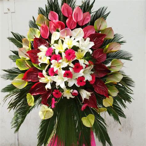 تاج گل زیبا