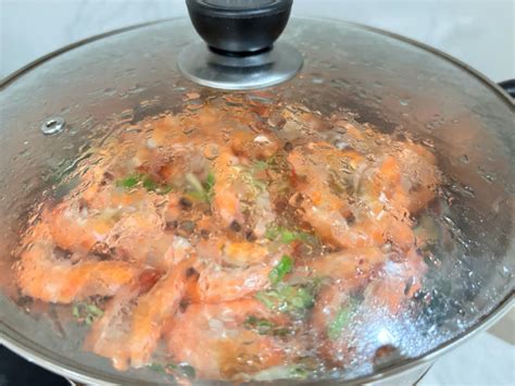 【蒸虾🦐的做法步骤图，蒸虾🦐怎么做好吃】吃饭麻麻香下厨房