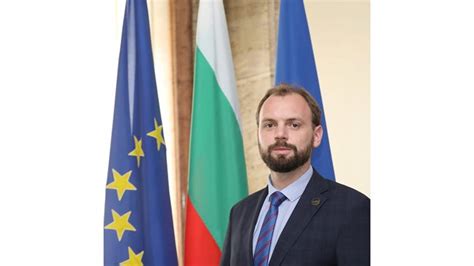 Арогантно поведение на съветник на Тагарев в “Пирогов” Емин май се разделя с поста 168 Часа