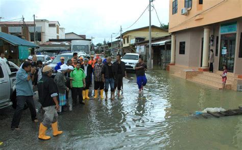 Banjir Besar Rantau Panjang Kelantan 2012 Seluaslautancom