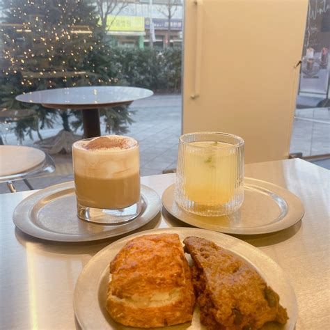 명학역 카페 ㅣ 카페 링크 편안한 분위기 아몬드 크림 라떼 맛집 네이버 블로그