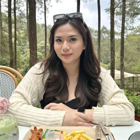 Michelli Hoseana Michellihw Is Live Tiktok Live