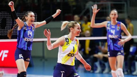 Fenerbahçe Opet VakıfBank a set vermedi Spor Haberleri Voleybol