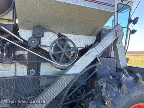 Gleaner G Combine In Girard Ks Item Dq6752 For Sale Purple Wave