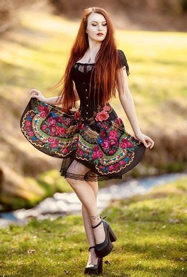 Red Hair Freckles Redhead Girl Beautiful Redhead Shades Of Red