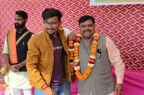 Keshav Jha A Dynamic Leader In Marketing Management And Youth Politics Vanity Stardom