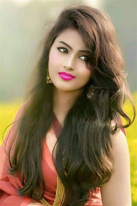 Hijar Sukoon E Qalb Tum Se Hai Sukoon E Jaan Bhi Tum Ho Taajub Hai