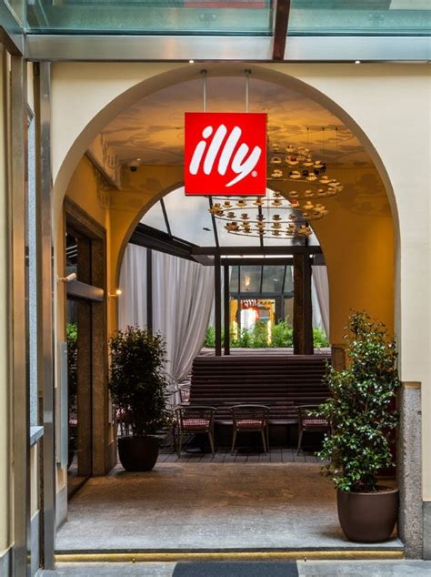 Illy Un Caffè Nato Per Amore Dellitalia Made In Italy