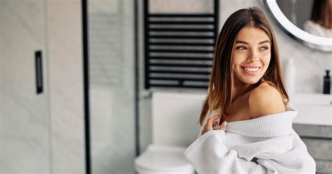 غسول طبي للمنطقة الحساسة Yasmina