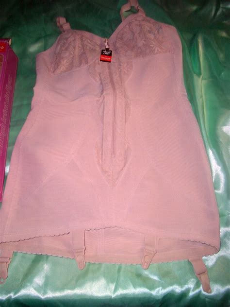 Vintage Triumph Elasti Chic Kr Straps Korselett 85 B Rv And Häk Girdle Mieder Ovp Ebay