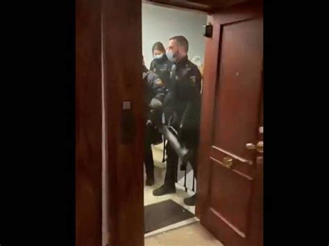 La Justicia Avala Que La Policía Acabe Con Una Fiesta Ilegal En Un Piso