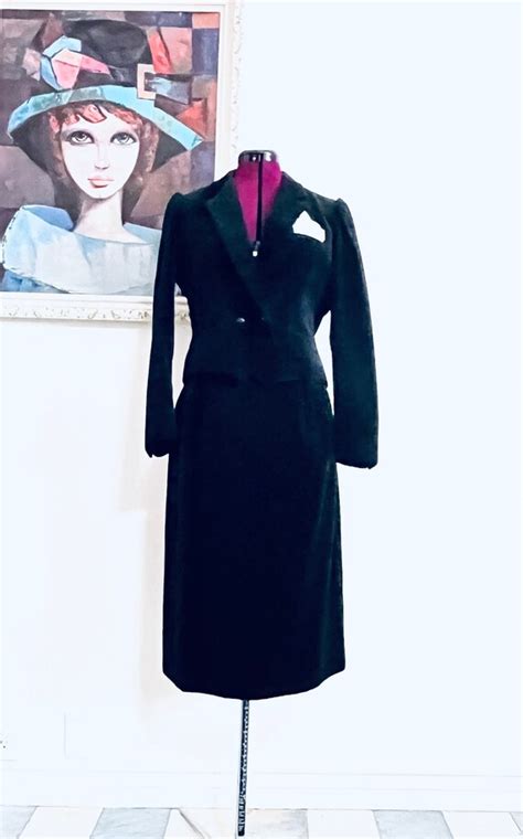 Sasson Velvet Jacket Gem