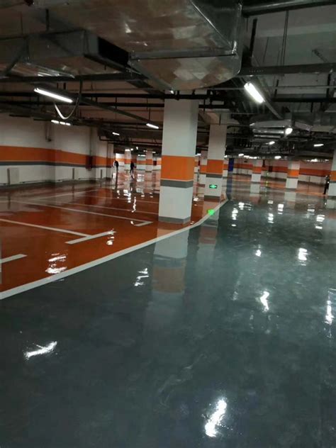 新疆乌鲁木齐新河湾三期东区环氧车库工程 江门市卡斯乐建材有限公司