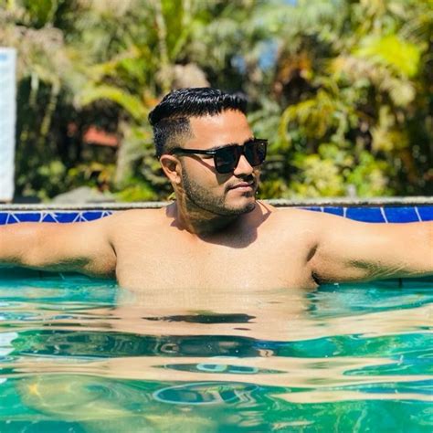 𝒟𝒶𝓇𝓈𝒽𝒶𝓃 🅴 𝑀𝒶𝒹𝒽𝒶𝓋𝒾 Darshan 5200 • Threads Say More