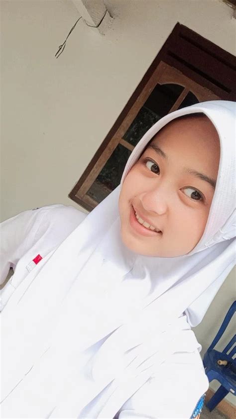 Kumpulan Cewek2 Cantik Lucu SMP Paling Menarik dan Imut - Blog Pengajar Tekno