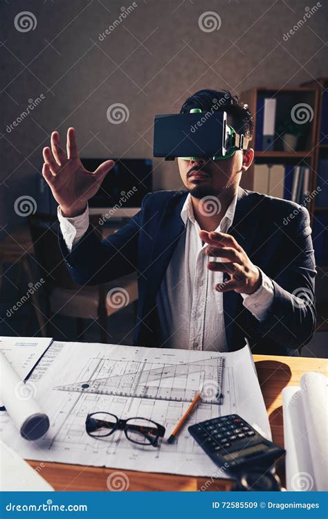Engineer In Vr Glasses Stock Image Image Of Business 72585509