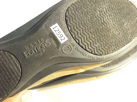Basic Editions Women Shoes Loafers Tan Wedge Size 7 S Gem