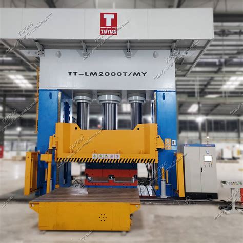 China 2000t Smc Forming Hydraulic Press Suppliers Manufacturers