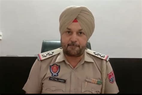 Gangster Deepak Tinu Case Arrested Cia In Charge Remanded To 4 Days Of