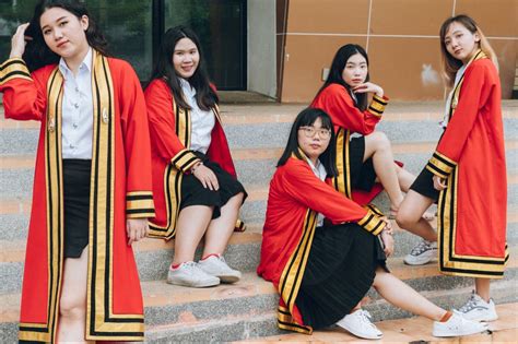 รับปริญญานอกรอบ สตีท เท่ๆ ลาดกระบัง ลาดกระบัง