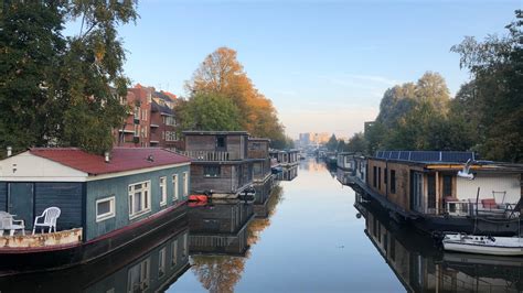 Floating Tiny Houses You Would Love These Floating Homes