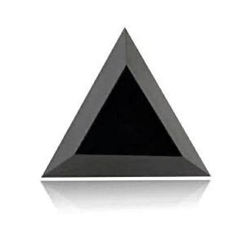 Black Triangle Shape Natural Diamond At ₹ 12000 Carat In Surat Id