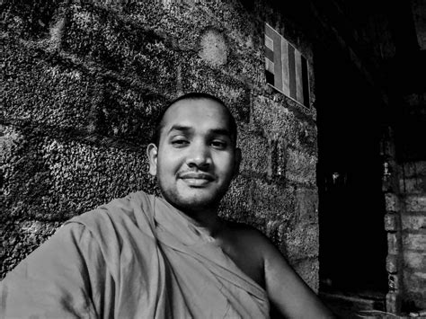 කාරුණික දැන්ම් දීමයි අසනීප තුරු සෙවණ සදහම් නිකේතනය