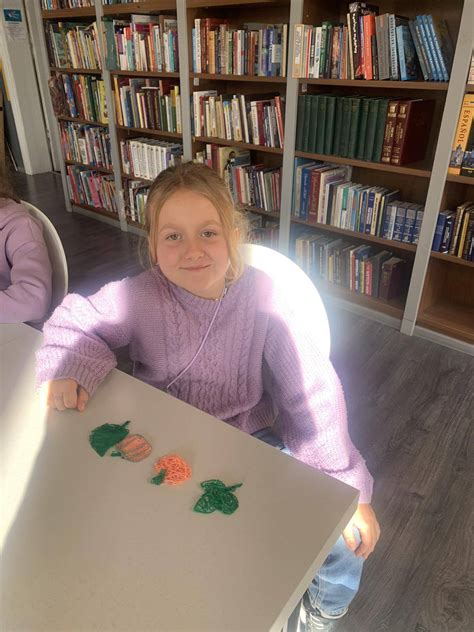 Учні 3 Б класу побували на майстер класі в дитячій бібліотеці Левеня