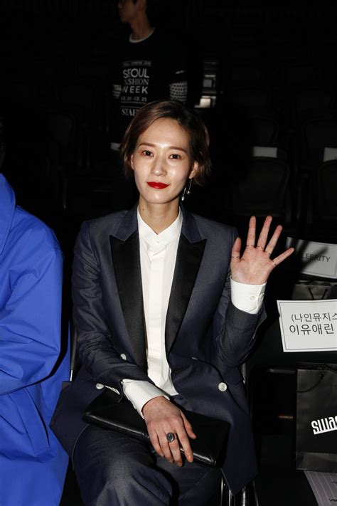 패션엔 패션엔 포토 오디너리 피플 2015 Fw 컬렉션을 찾은 스타들