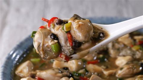 【1mintips】人氣下飯菜，豆豉鮮蚵叫我第一名！！鮮蚵飽滿，顆顆入味，秘訣一看就會！！學起來，你家餐桌就是下飯館子！ Youtube